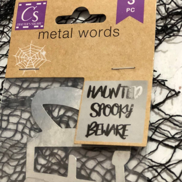 Holiday | New Set Of 3 Metal Halloween Word Signs Beware Spooky Haunted ...